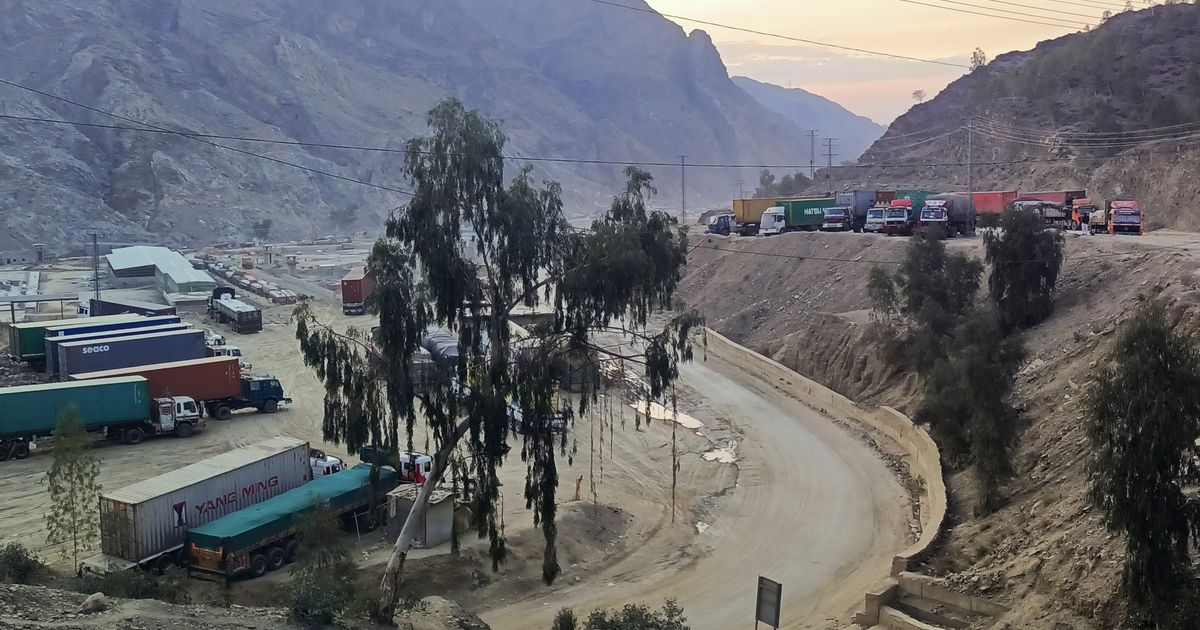 Key trade crossing between Afghanistan and Pakistan reopens after 9 ...