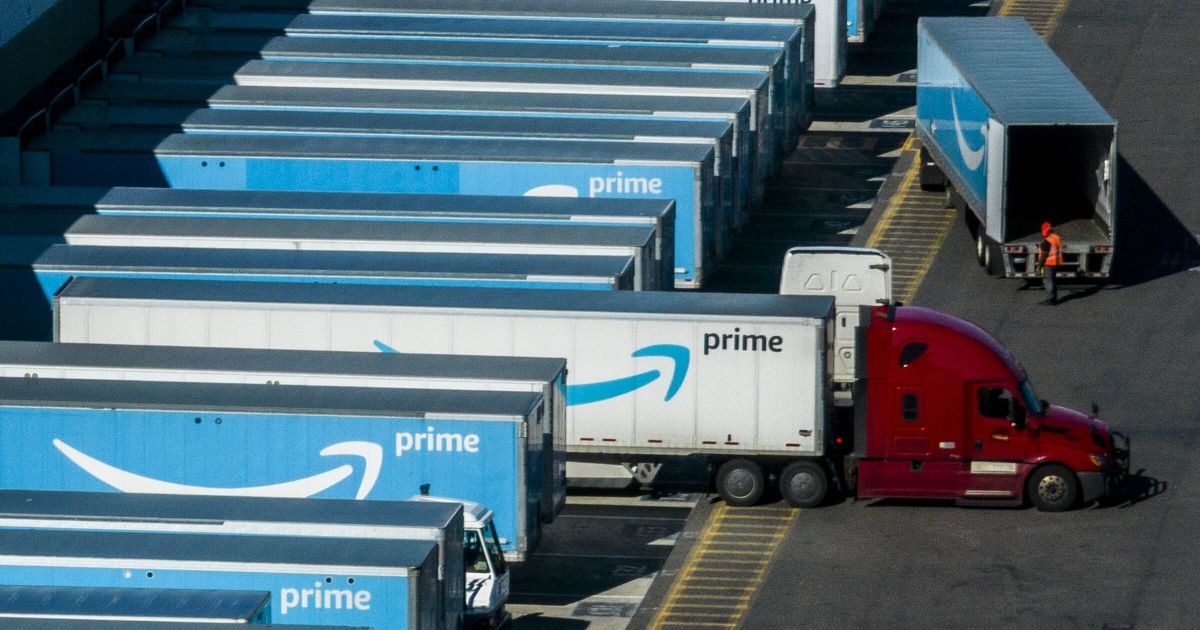 Amazon caught between retail troubles and the FTC | The Seattle Times