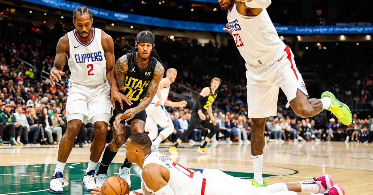 Photos: Clippers vs. Jazz in Preseason NBA Game | The Seattle Times