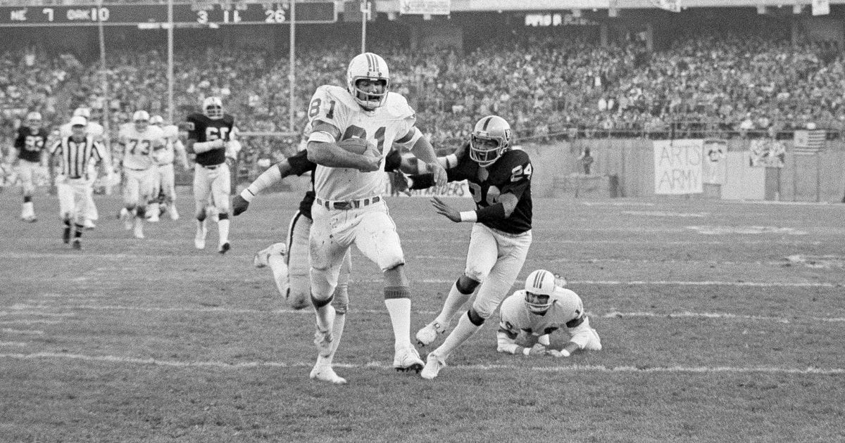 There was power loss before plane crash that killed ex-NFL player Russ ...