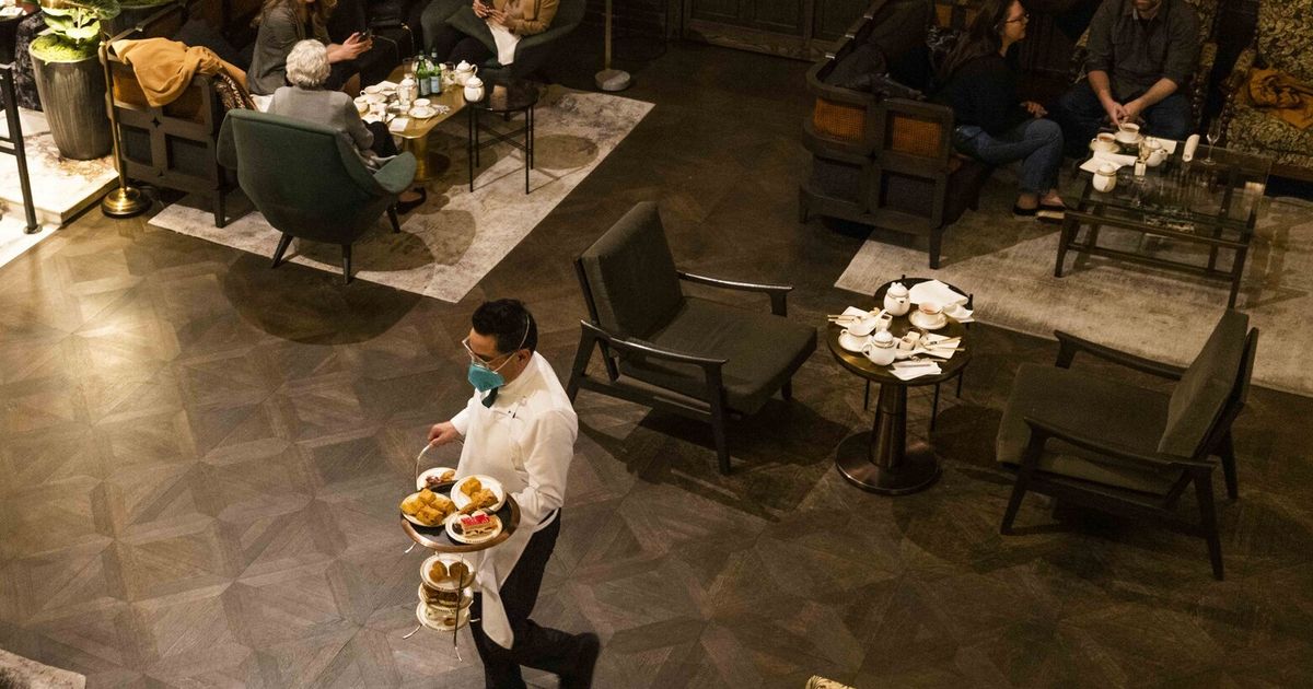 WA workers fall behind as raises shrink in state | The Seattle Times