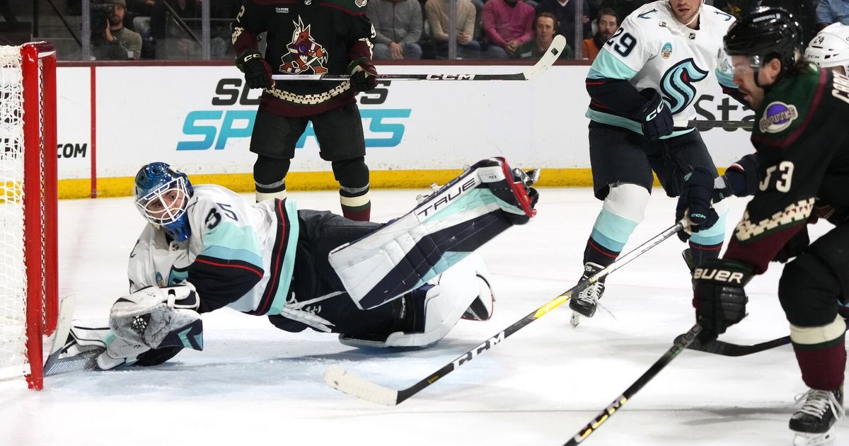 Kraken fall to Coyotes for 6th consecutive shootout loss | The Seattle ...
