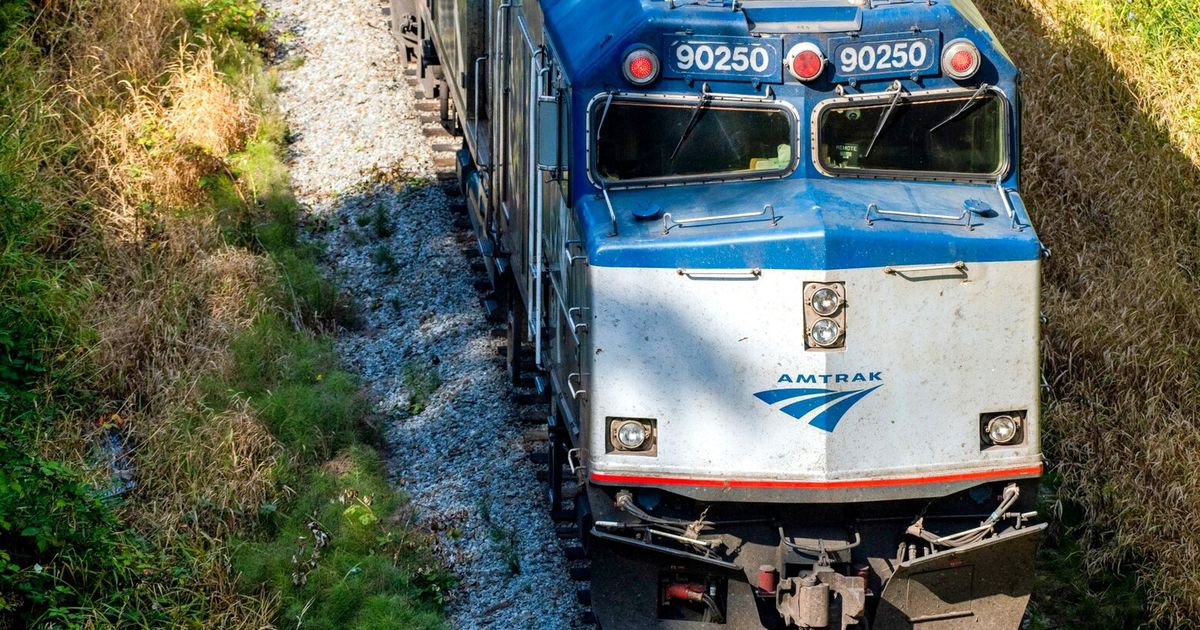 Upgrade Amtrak Cascades or build high-speed rail? The choice is clear ...