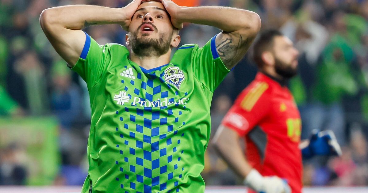 Photos: Sounders host LA in Western Conference semifinal | The Seattle ...