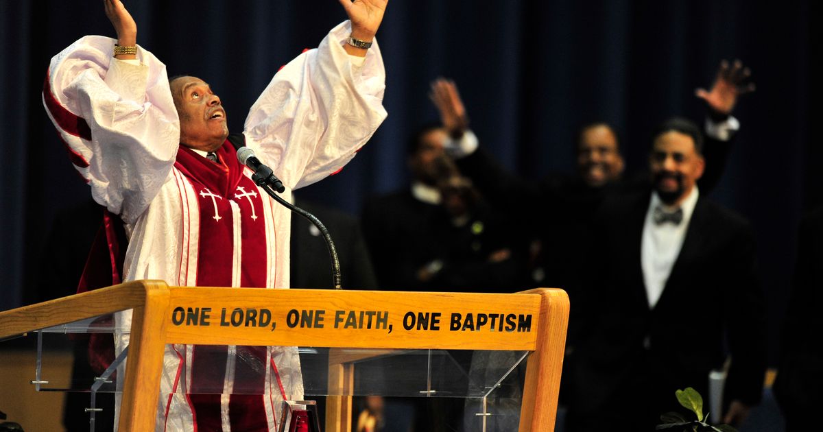 Influential Detroit pastor the Rev. Charles Gilchrist Adams dies at age ...