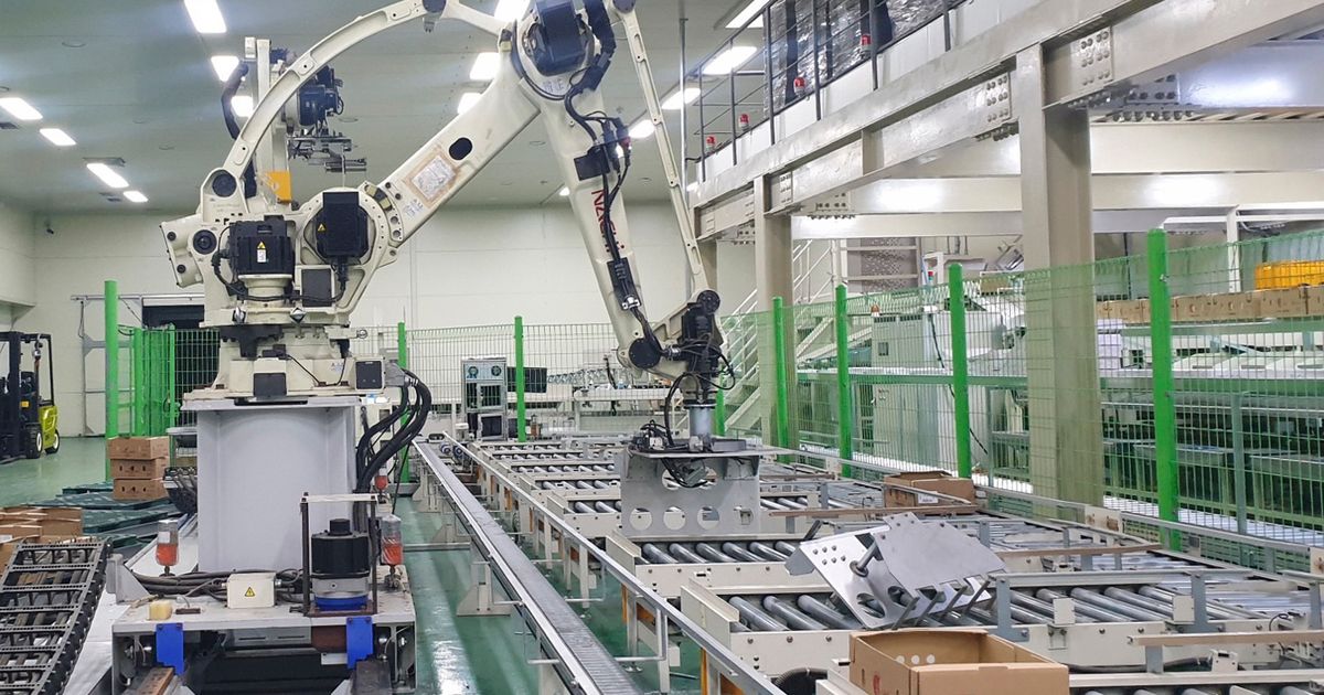 An industrial robot crushed a worker to death at a vegetable packing ...