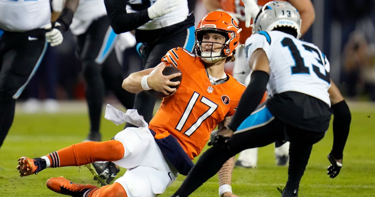 Foreman runs for TD, Bears beat Panthers 16-13 to boost their shot at ...