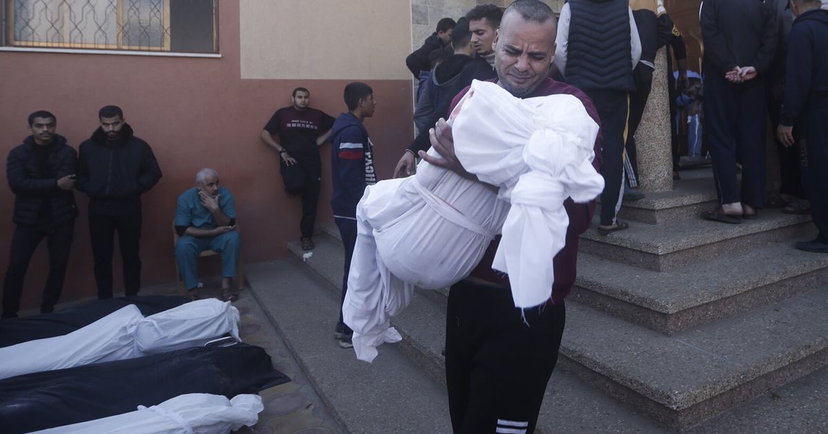 Israeli troops round up Palestinian men in northern Gaza as UN warns ...