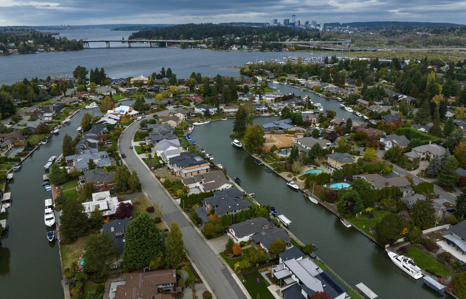 Economy at a Glance | The Seattle Times