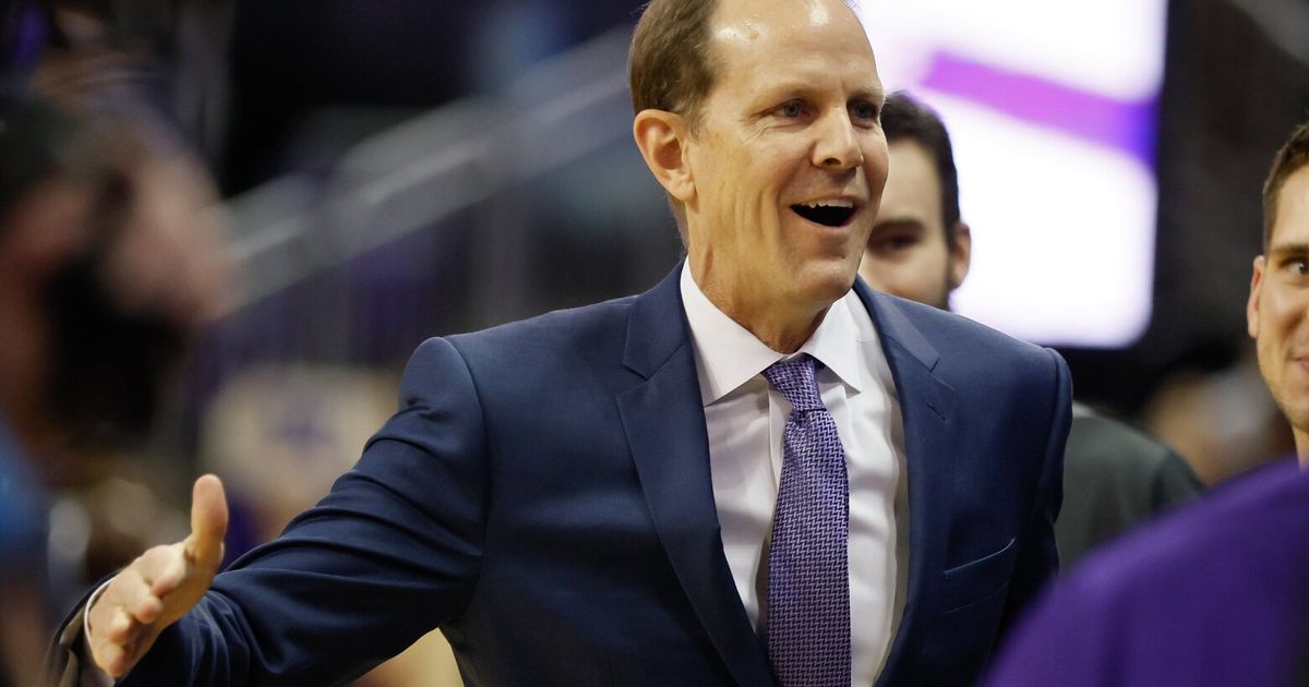 UW’s Mike Hopkins talks about lessons he learned from his father, who ...