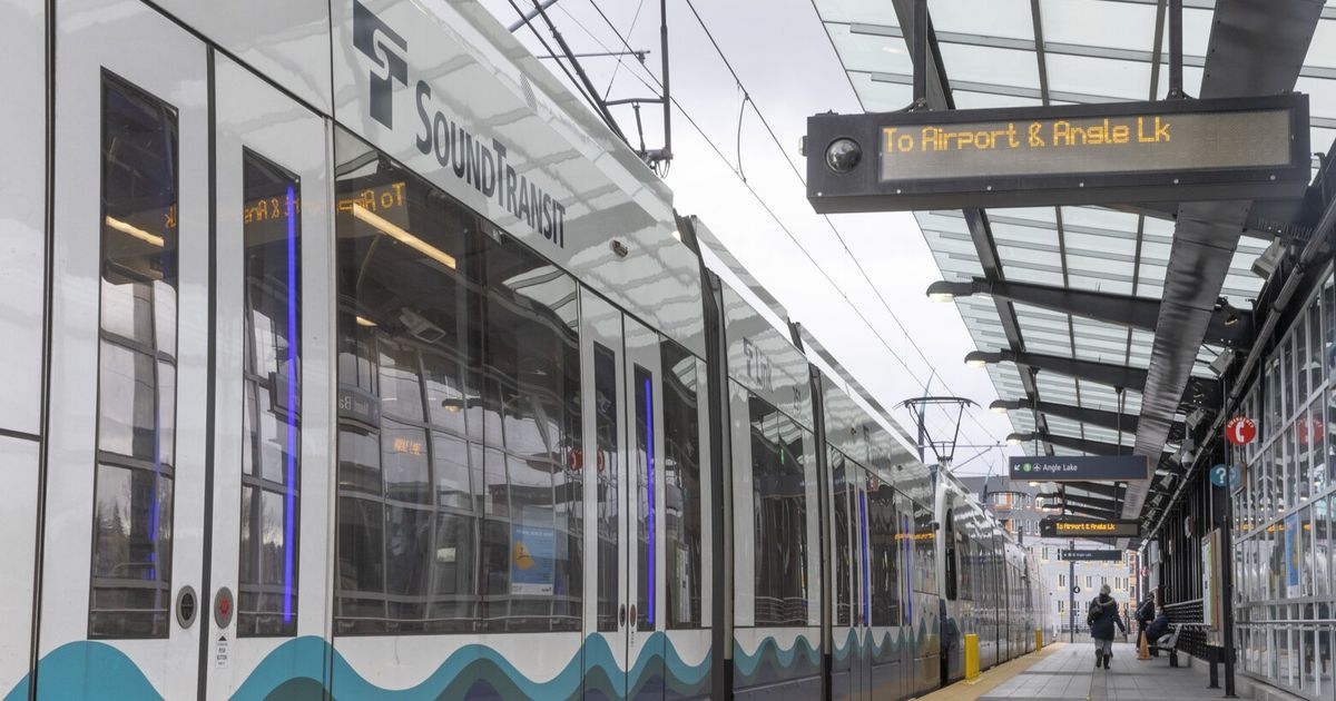 Light rail may have inaccurate transit info at stations due to testing ...