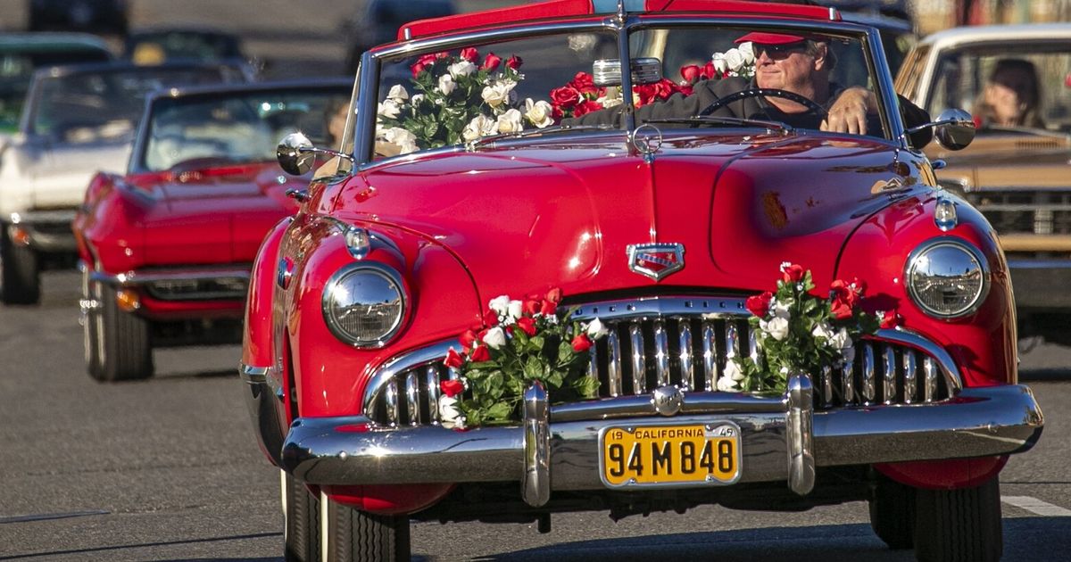 Petal meets mettle: The volunteers who fly in every year to decorate ...