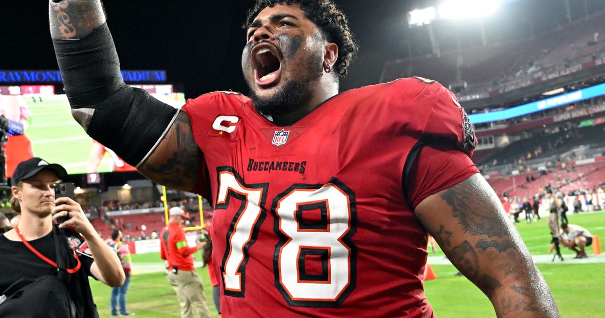 Switching from one side of the offensive line to the other is among the ...