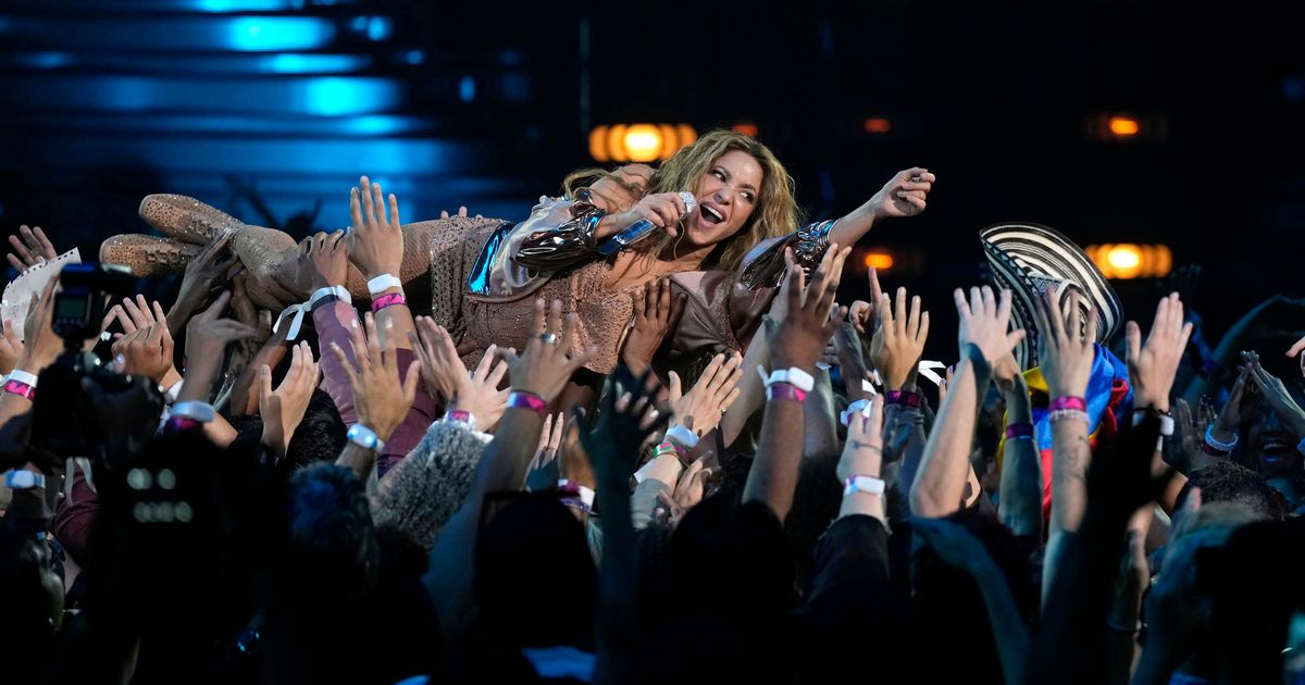 Shakira’s hometown unveils a giant statue of the beloved Colombian pop ...