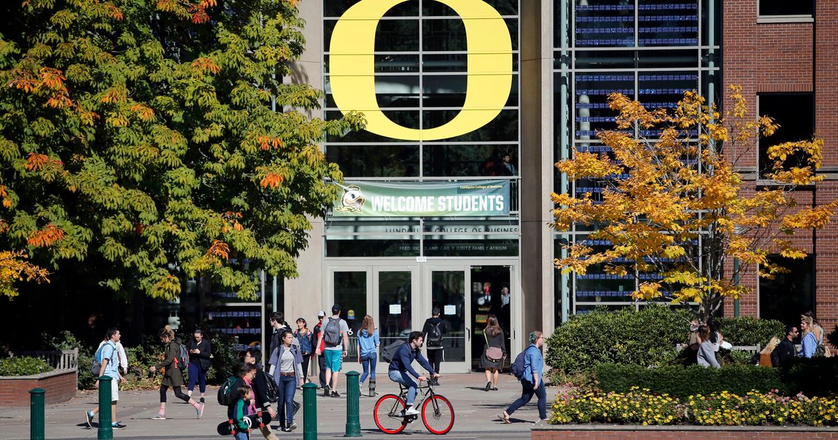 Female Athletes Sue The University Of Oregon Alleging Title Ix Violations By The School The
