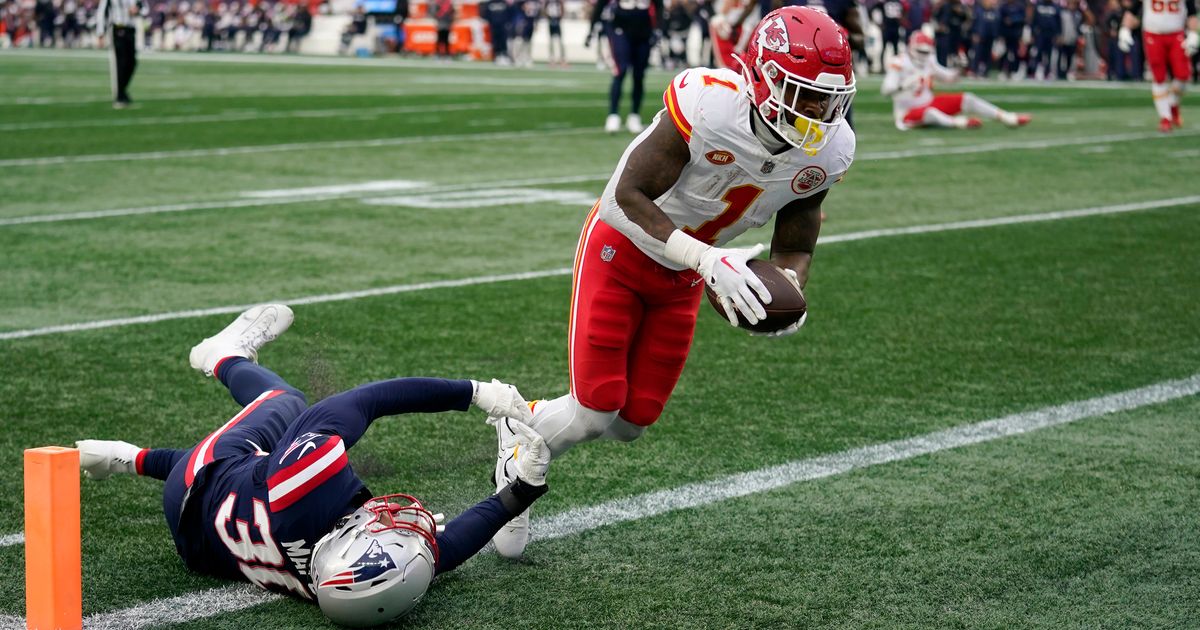 Chiefs beat Patriots 27-17 to thrill Taylor Swift, Swifties in crowd ...
