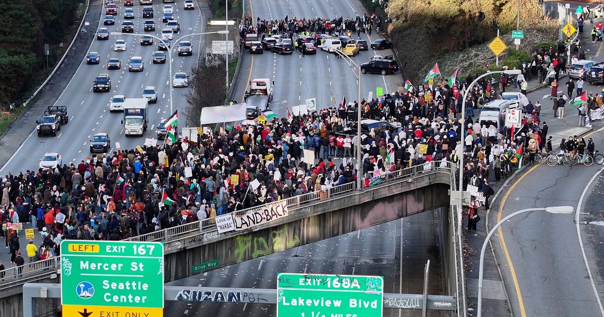 Leaders must step up to dissuade dangerous freeway protests | The ...