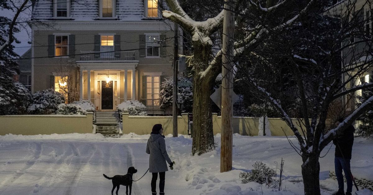 Blizzard conditions bear down on central US, closing schools and ...