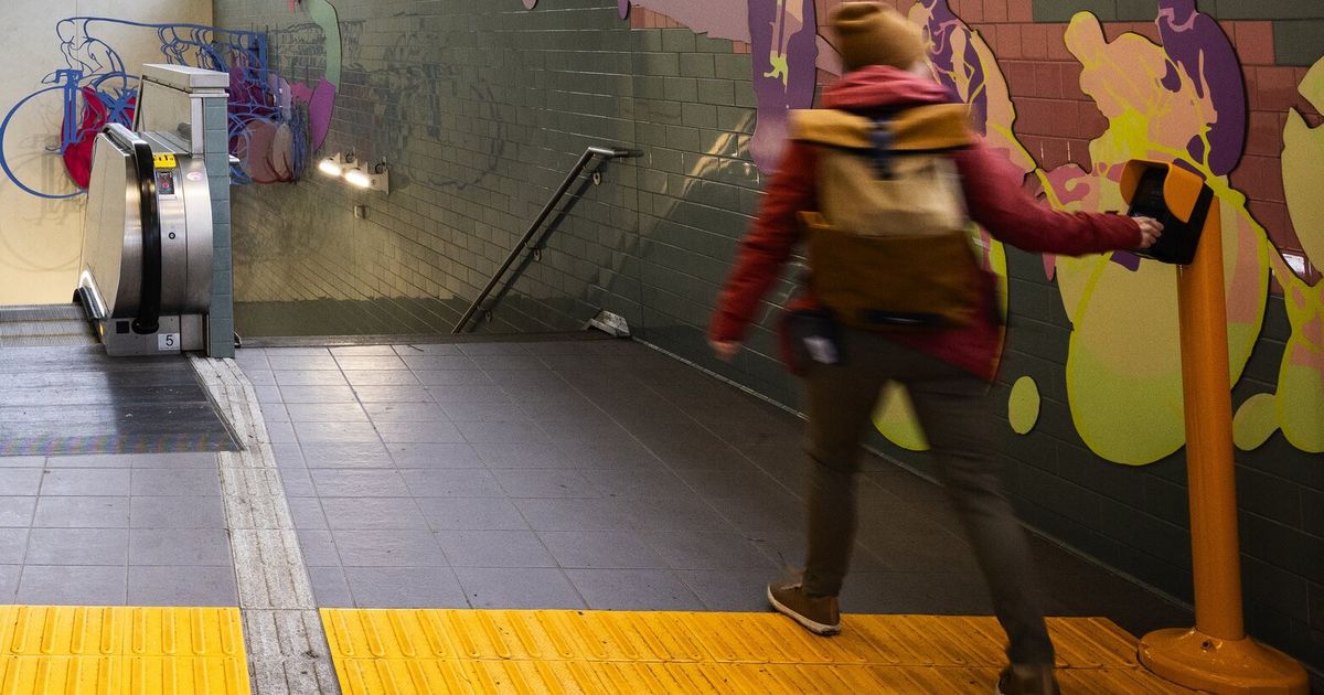Fully explore option of Sound Transit fare gates | The Seattle Times