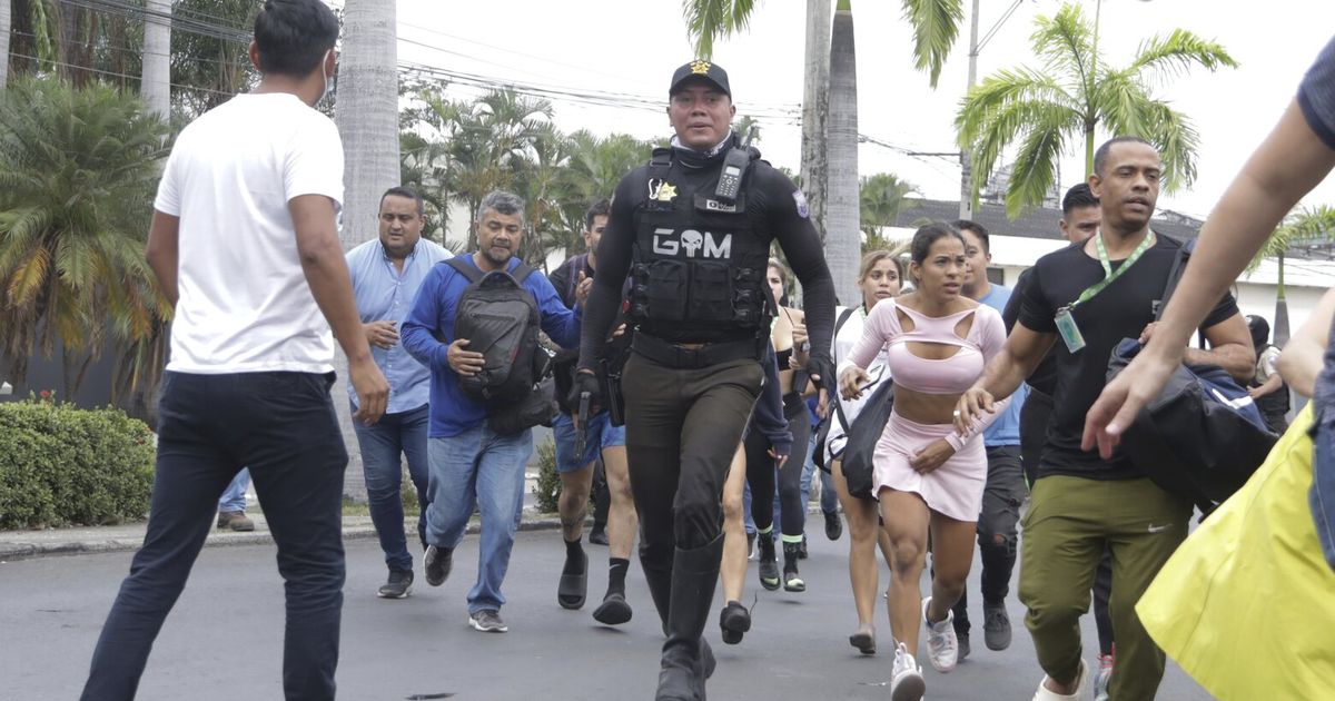 Ecuador plunges into crisis amid prison riots and gang leader’s ...