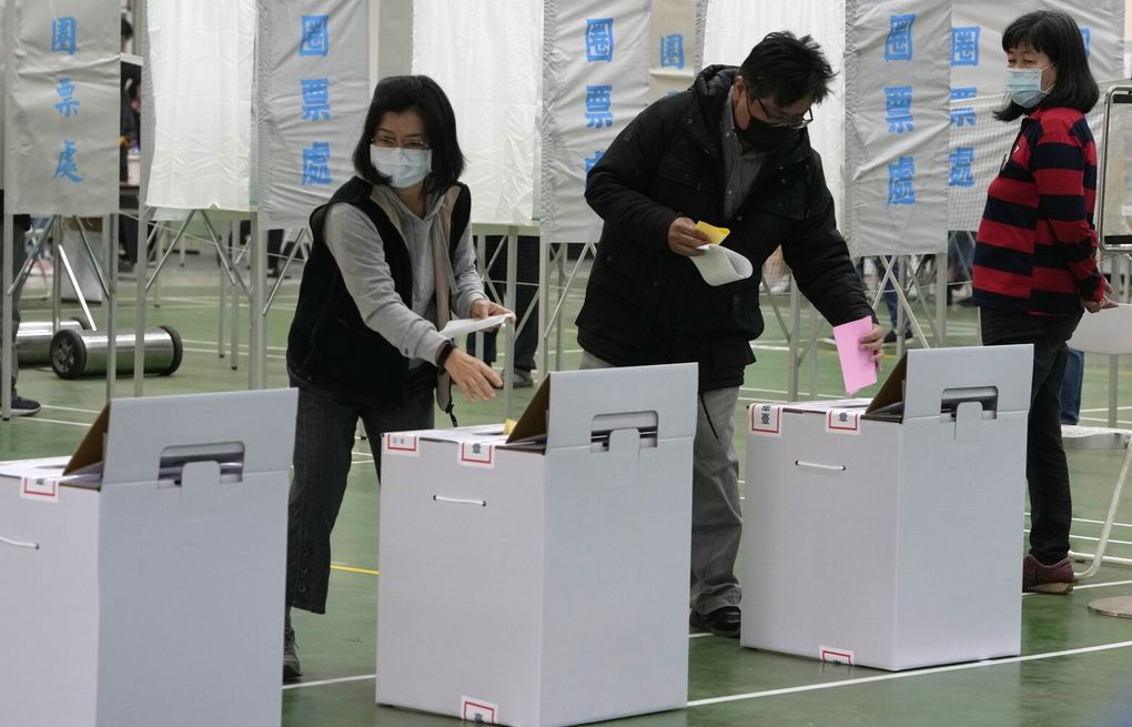 ‘Frozen garlic!’ Taiwan likes its democracy loud and proud | The ...
