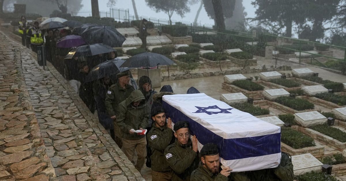 21 Israeli troops are killed in the deadliest attack on the military ...