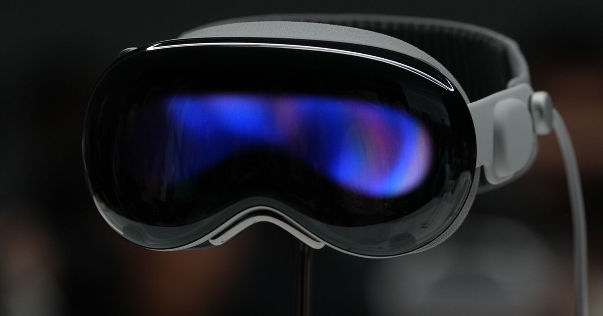 Apple takes a humble approach to launching its newest device | The ...