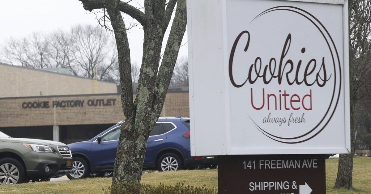 A New York dancer with a severe peanut allergy has died from eating ...