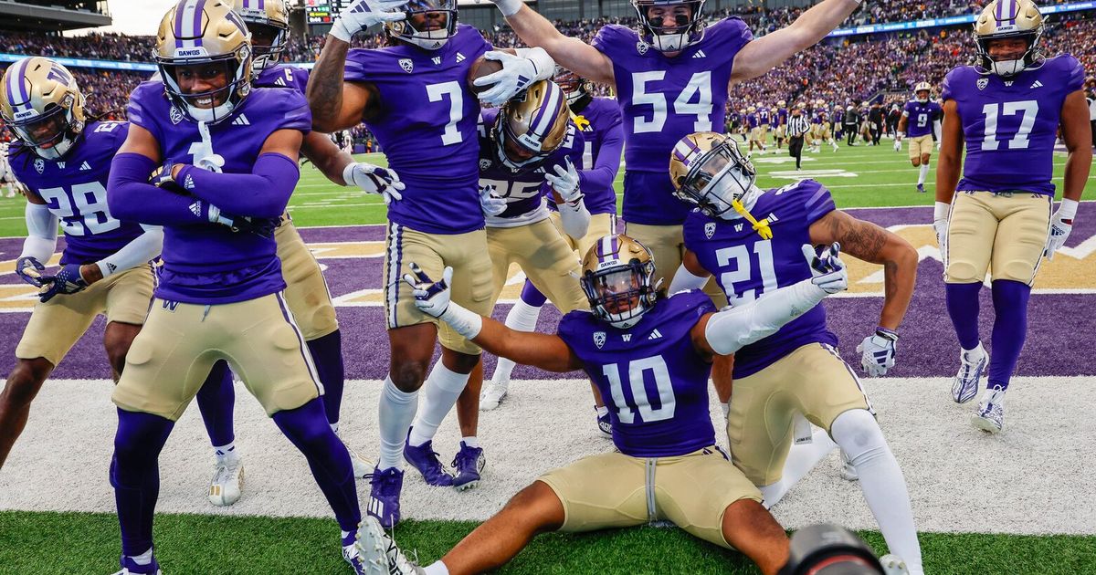 Three-star 2024 offensive tackle Justin Hylkema flips commitment from ...