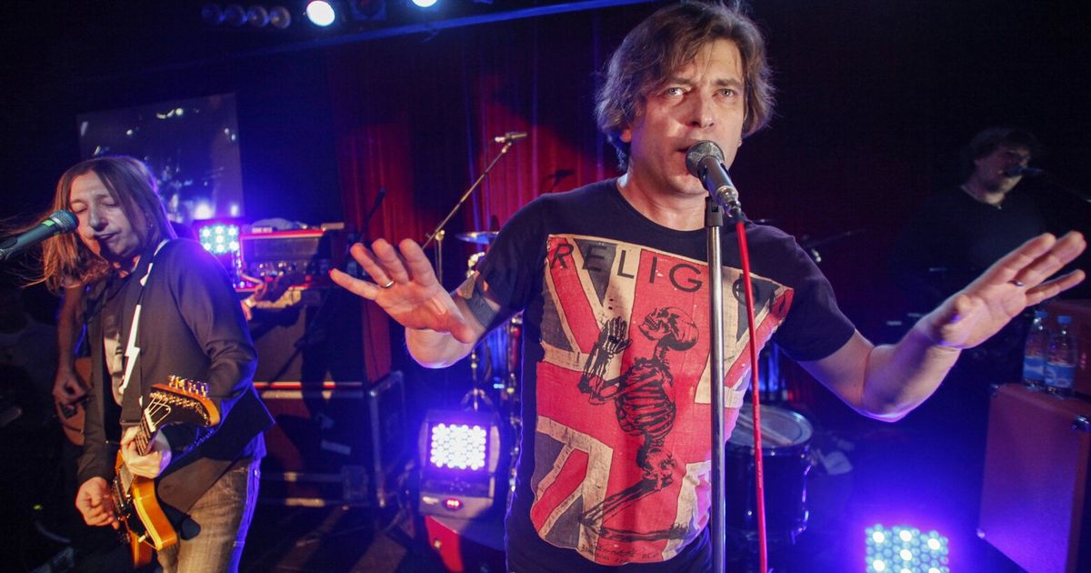 Rock band critical of Putin is detained in Thailand, fearful of ...