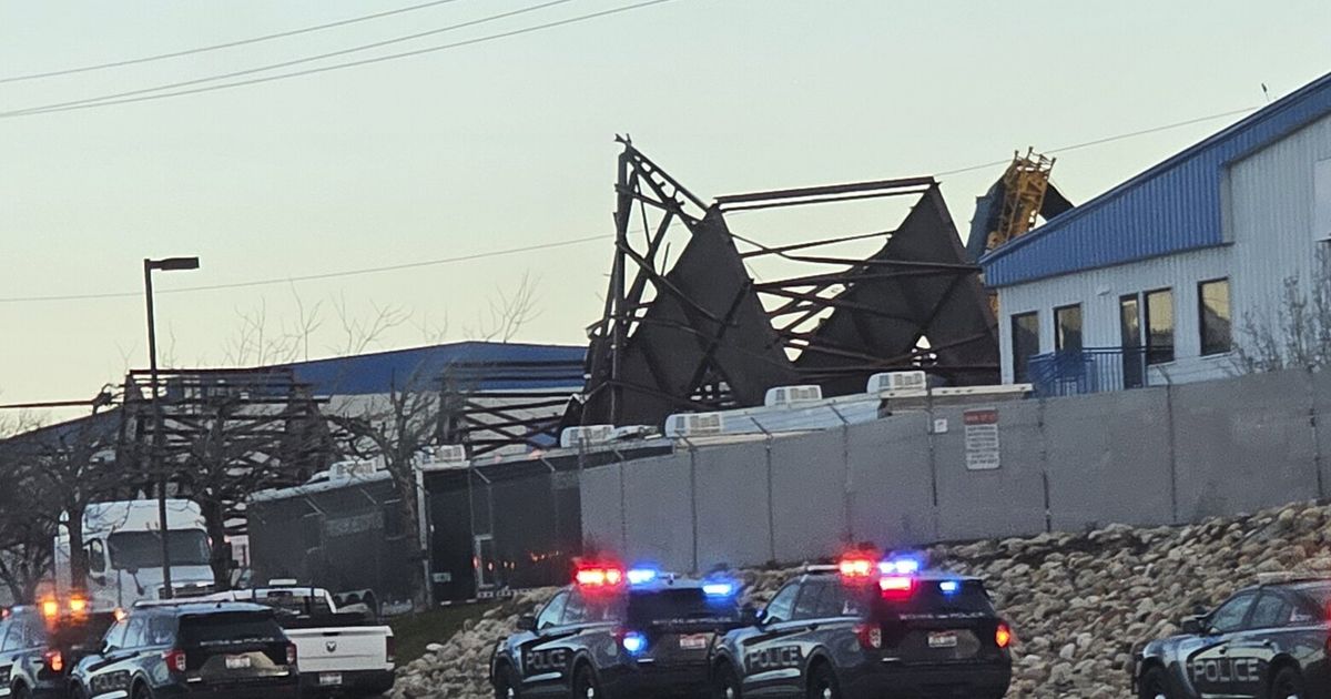 3 people killed and 9 injured in hangar collapse on grounds of Boise ...