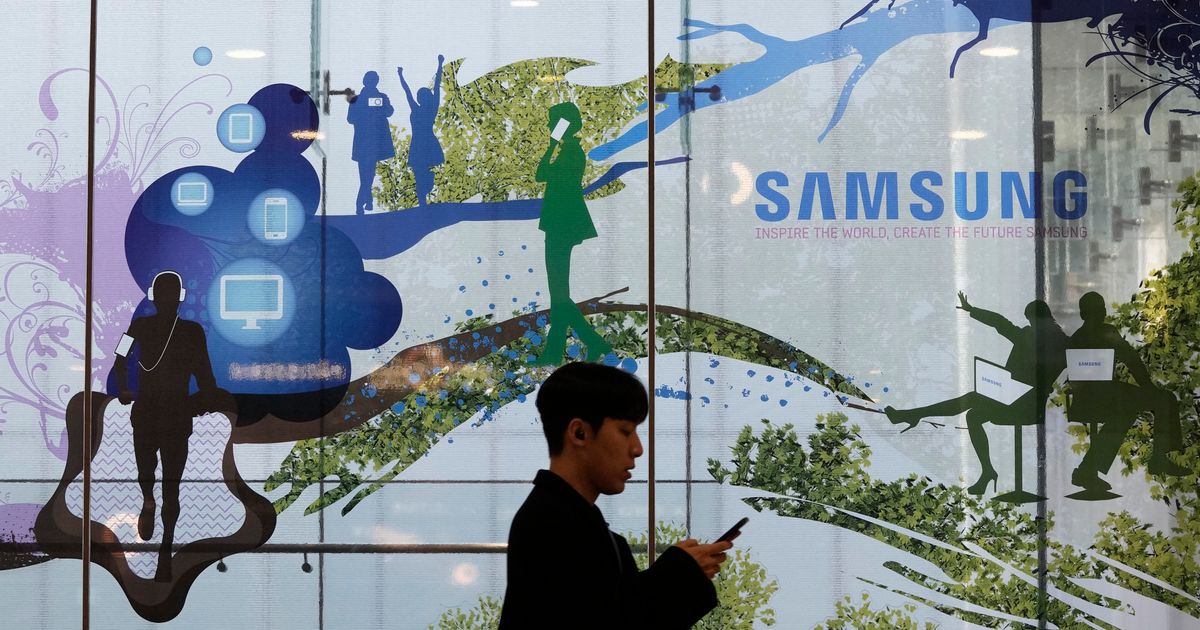 Samsung reports decline in profit but anticipates business improvement ...