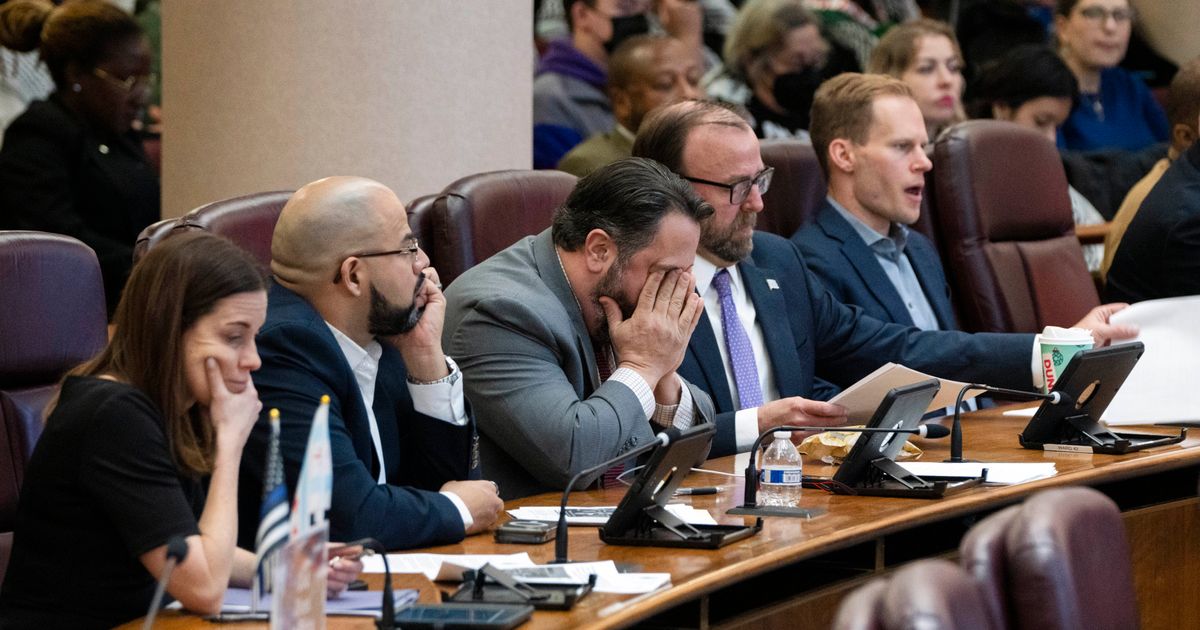 Chicago becomes latest US city to call for cease-fire in Israel-Hamas ...