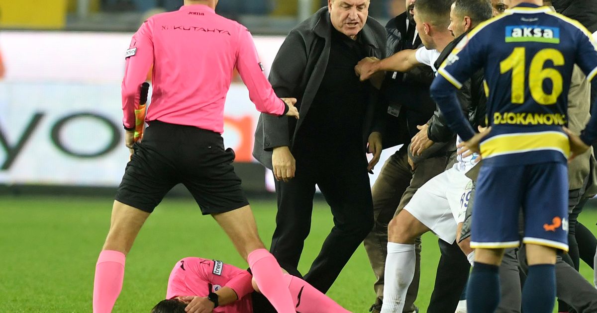 Former club president regrets attacking Turkish soccer referee but ...