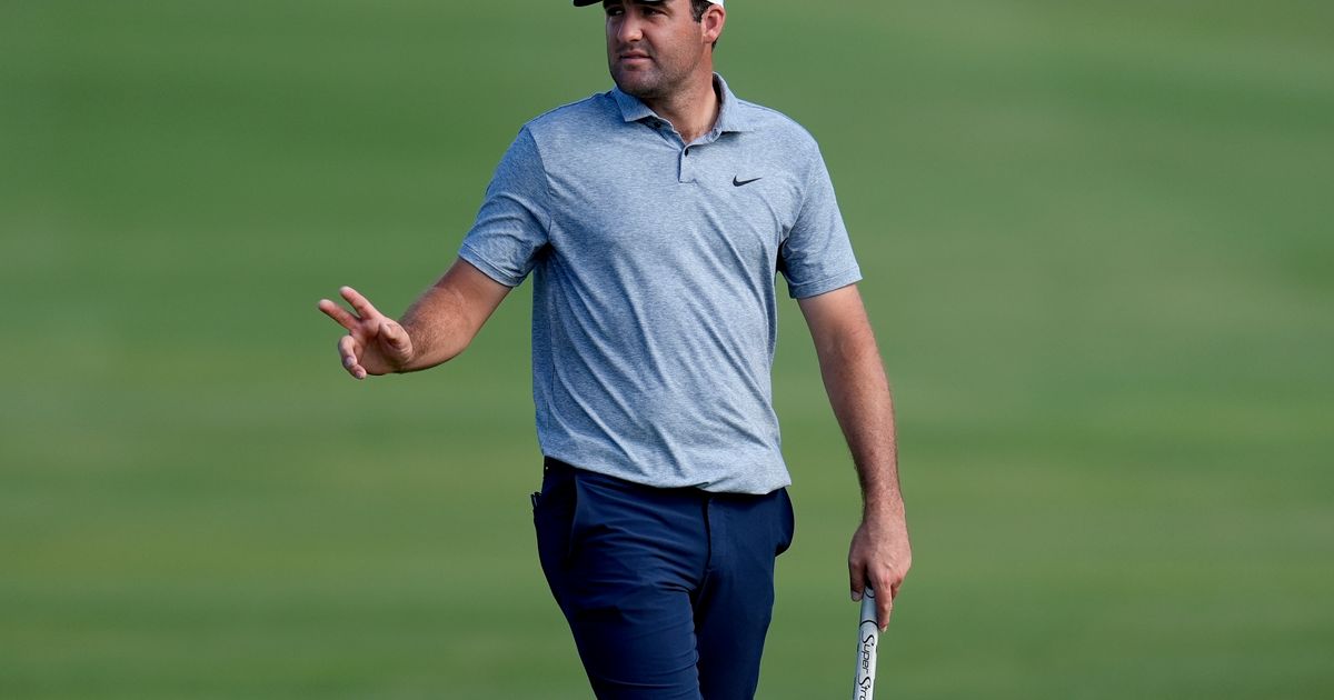 New year, same Scottie Scheffler. He has 64 to build a 1-shot lead at ...
