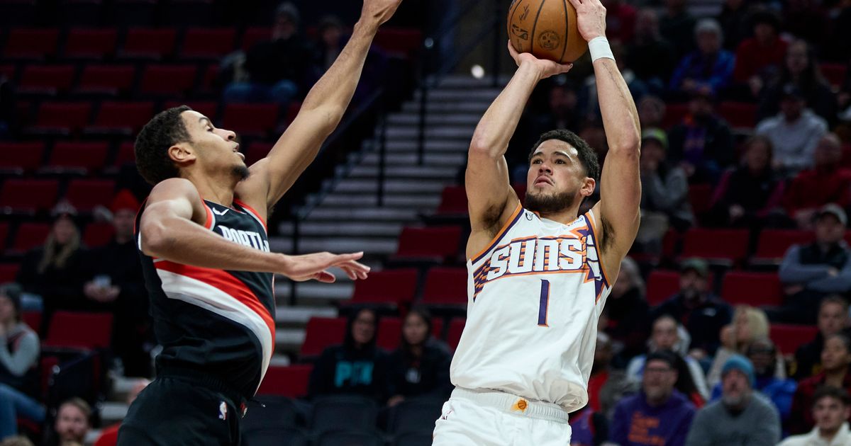 Devin Booker scores 34 points, Suns hold off Trail Blazers 127-116 | The Seattle Times