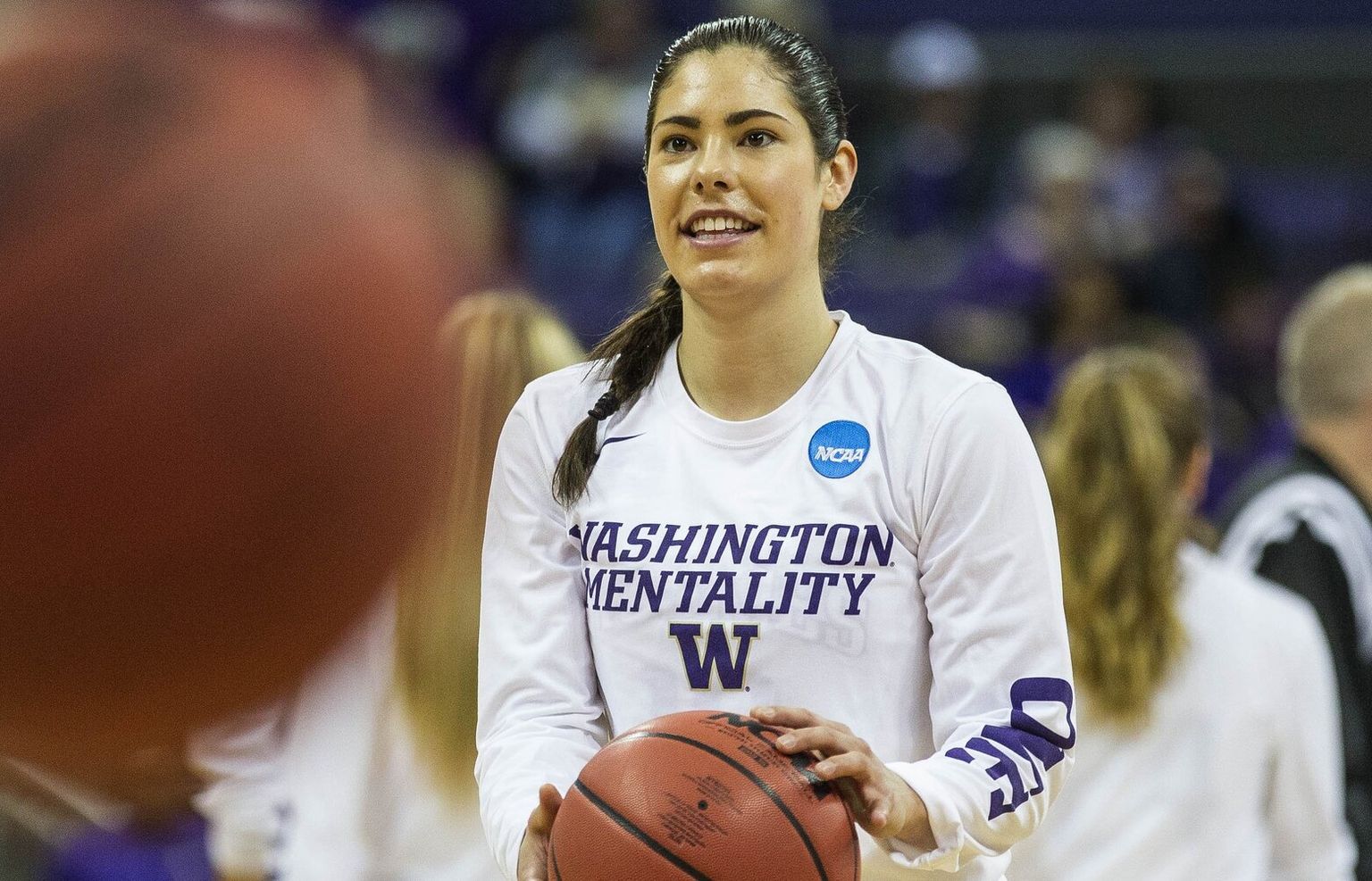 Caitlin Clark of Iowa breaks the NCAA women’s career scoring record ...