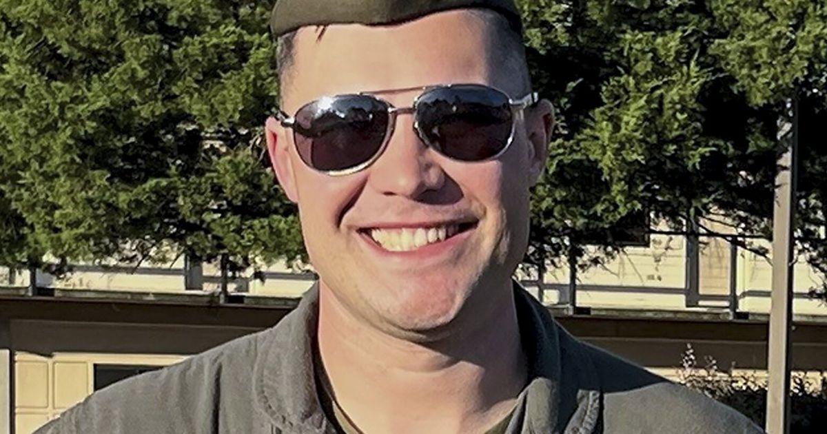 Capt. Benjamin Moulton remembered as leader, loyal friend at UW ...