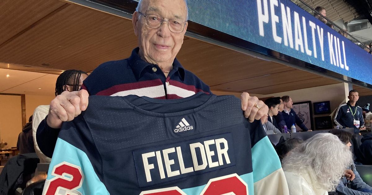 Seattle Totems legend Guyle Fielder, 93, honored at Kraken game | The ...