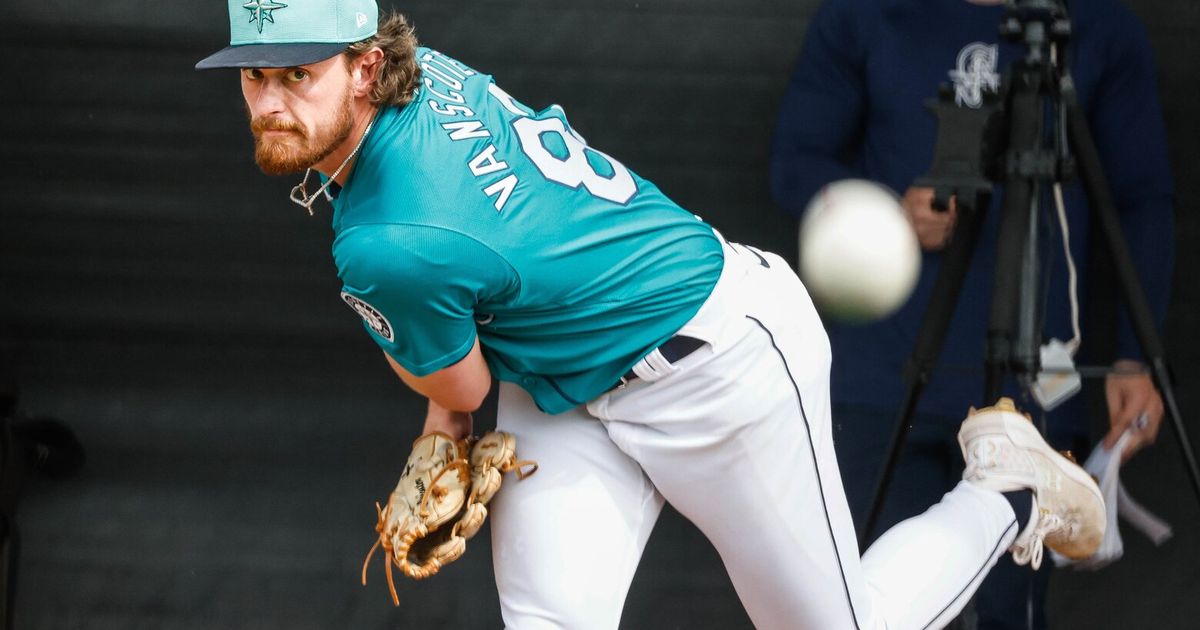 MLB uniform fiasco stealing spotlight at Mariners camp, spring training ...
