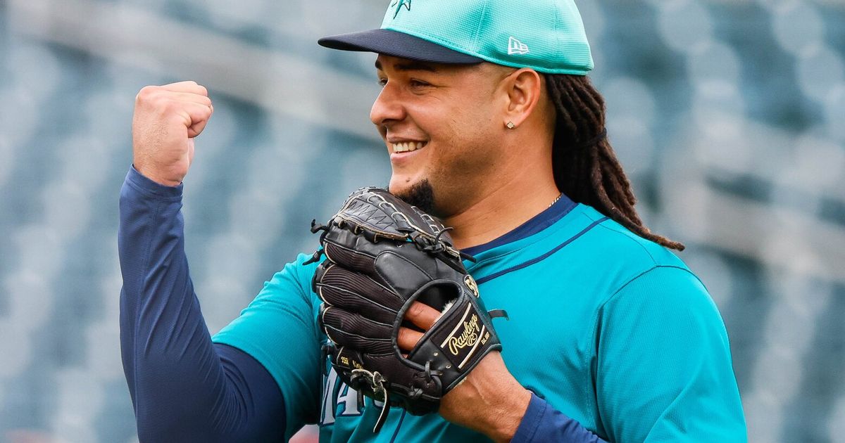 Led by Luis Castillo, Mariners pitchers blank Reds for first Cactus ...