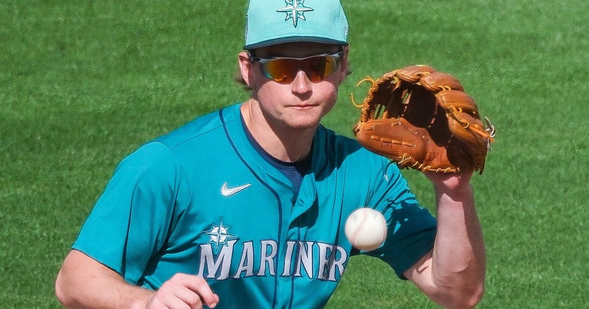 Mariners prospect Colt Emerson unfazed by first Cactus League game: ‘It ...