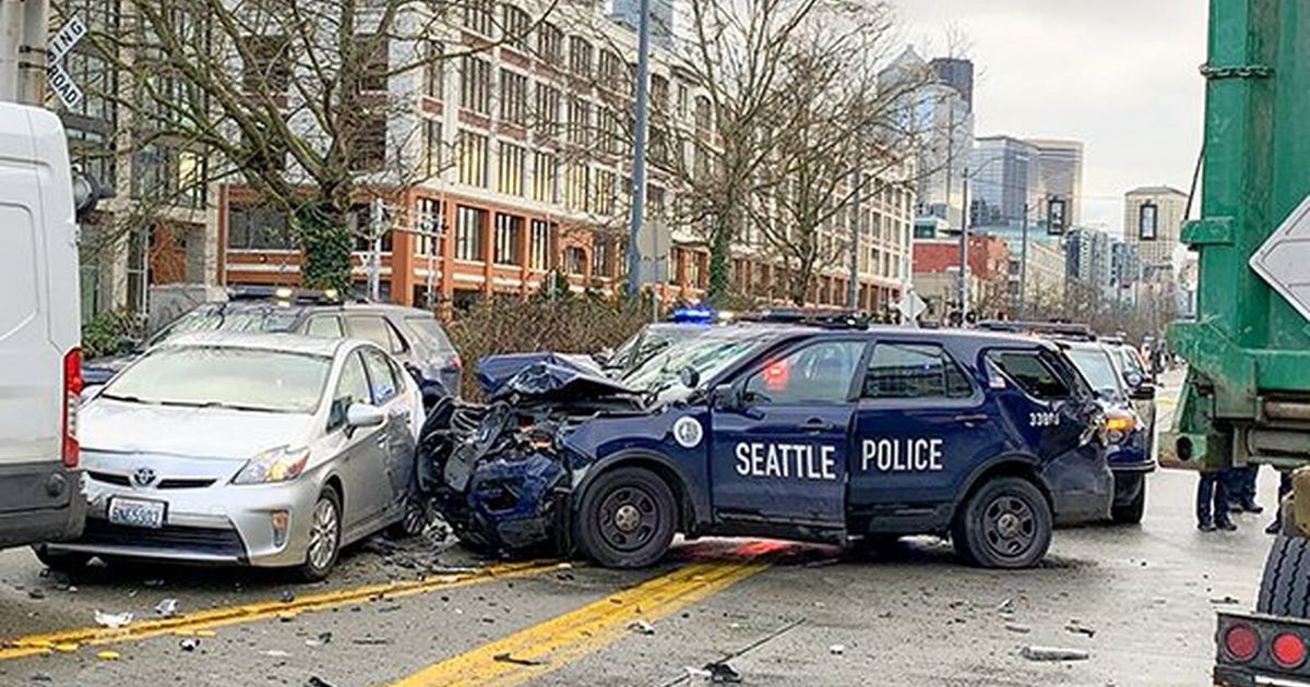 Pass initiative to modify police-pursuit law | The Seattle Times