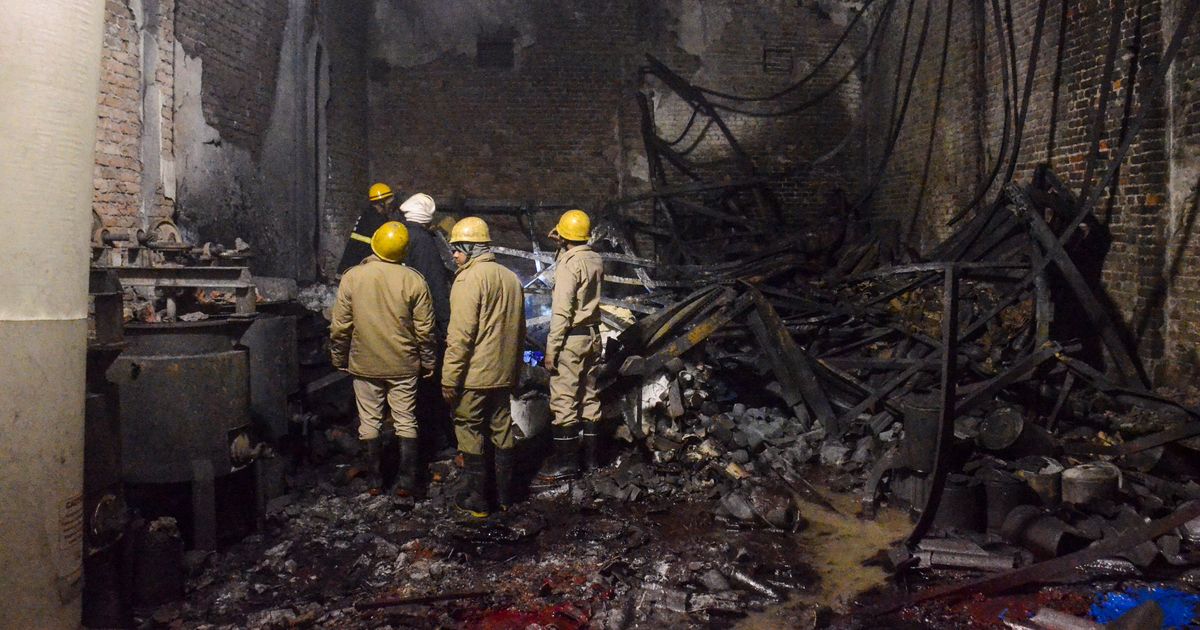 At least 11 dead and 4 injured in massive fire at paint factory in New ...