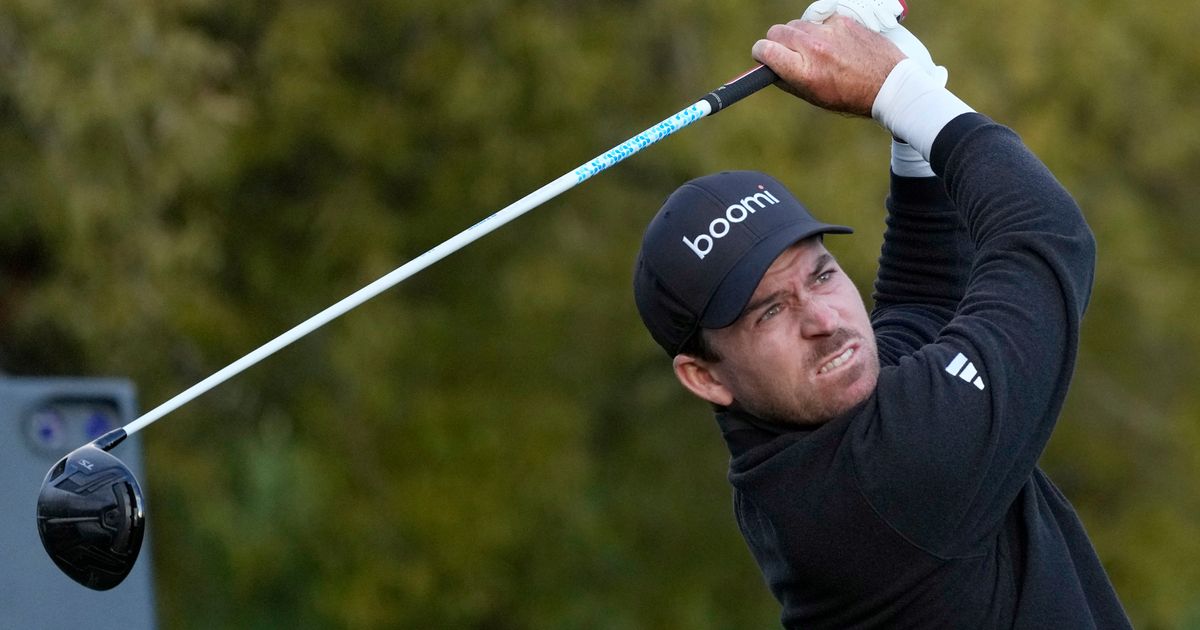 Nick Taylor takes 1-shot lead into Sunday at raucous, waterlogged ...