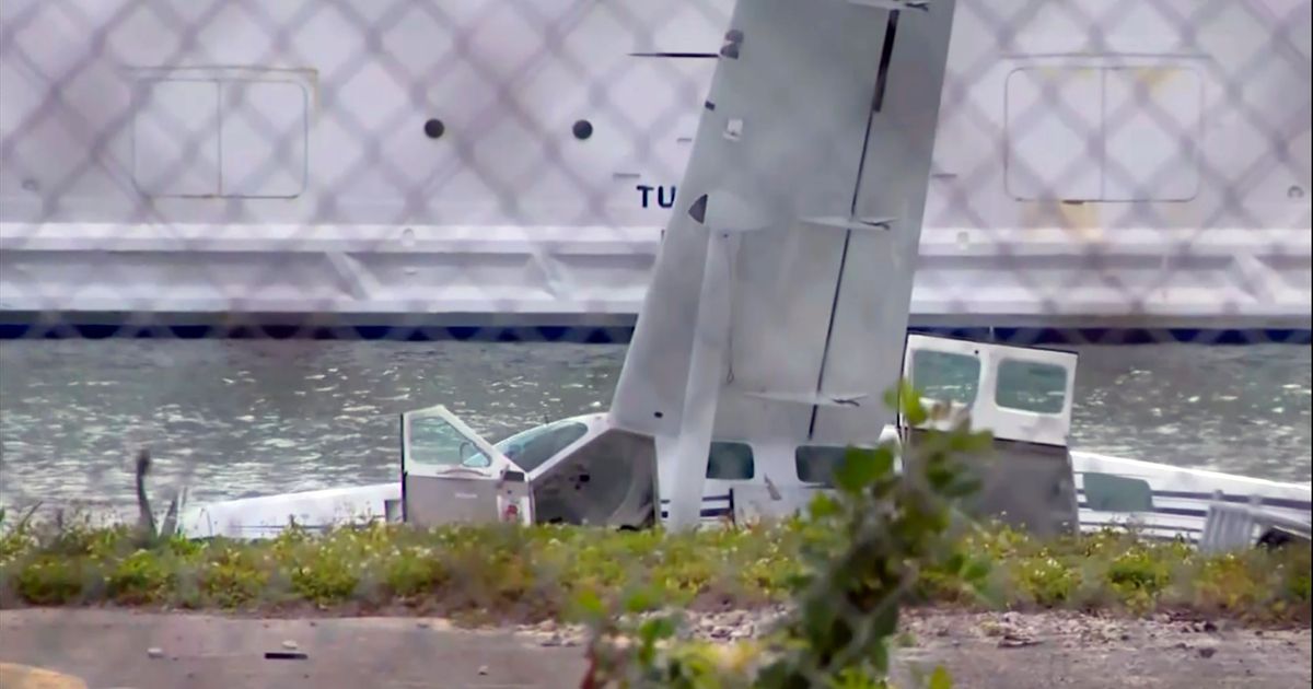 Seaplane crashes near PortMiami, all 7 passengers escape without injury ...