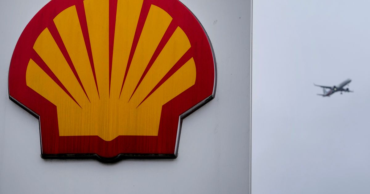 Shell profits plunge last year from a record high as oil and natural ...