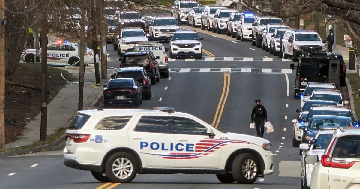 Charges filed against man accused of shooting 3 Washington police ...