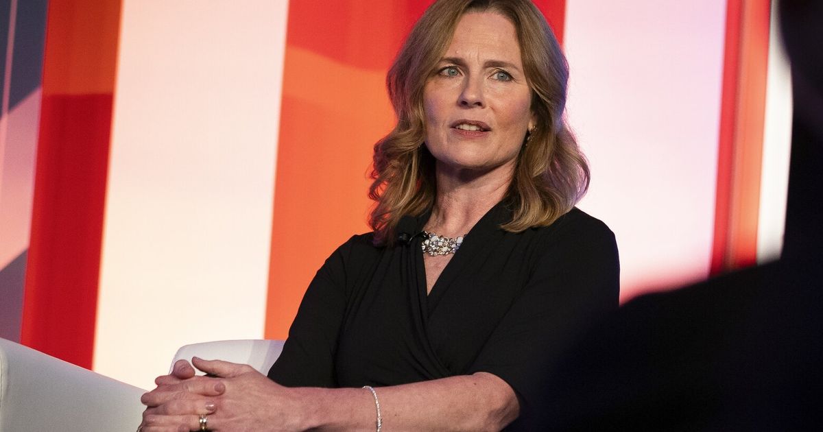 Justice Amy Coney Barrett stakes out distinctive stance in Trump case ...