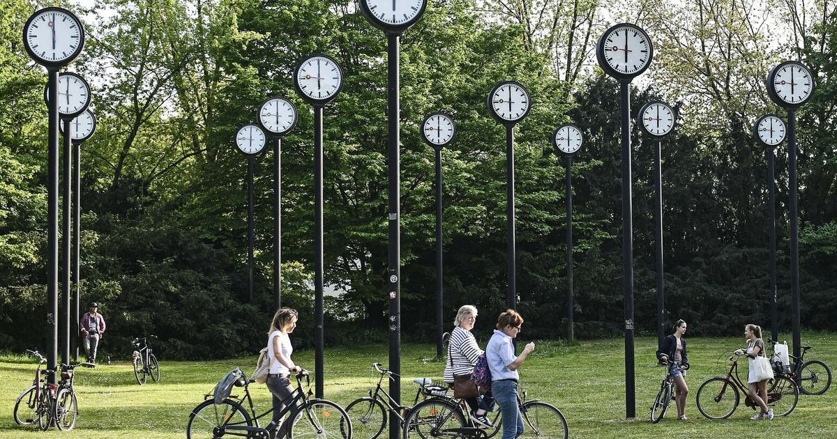 Why are clocks set forward in the spring? Thank wars, confusion and a ...